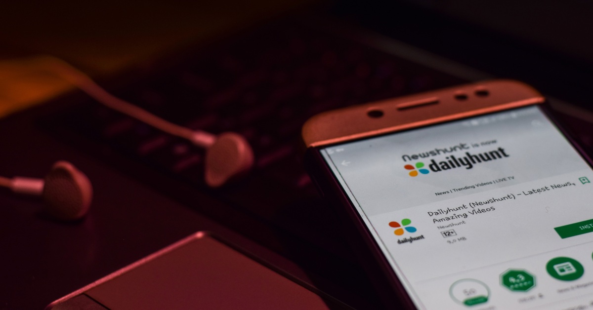 Dailyhunt Raises INR 73 Cr, Restructures Ownership After 26% FDI Cap