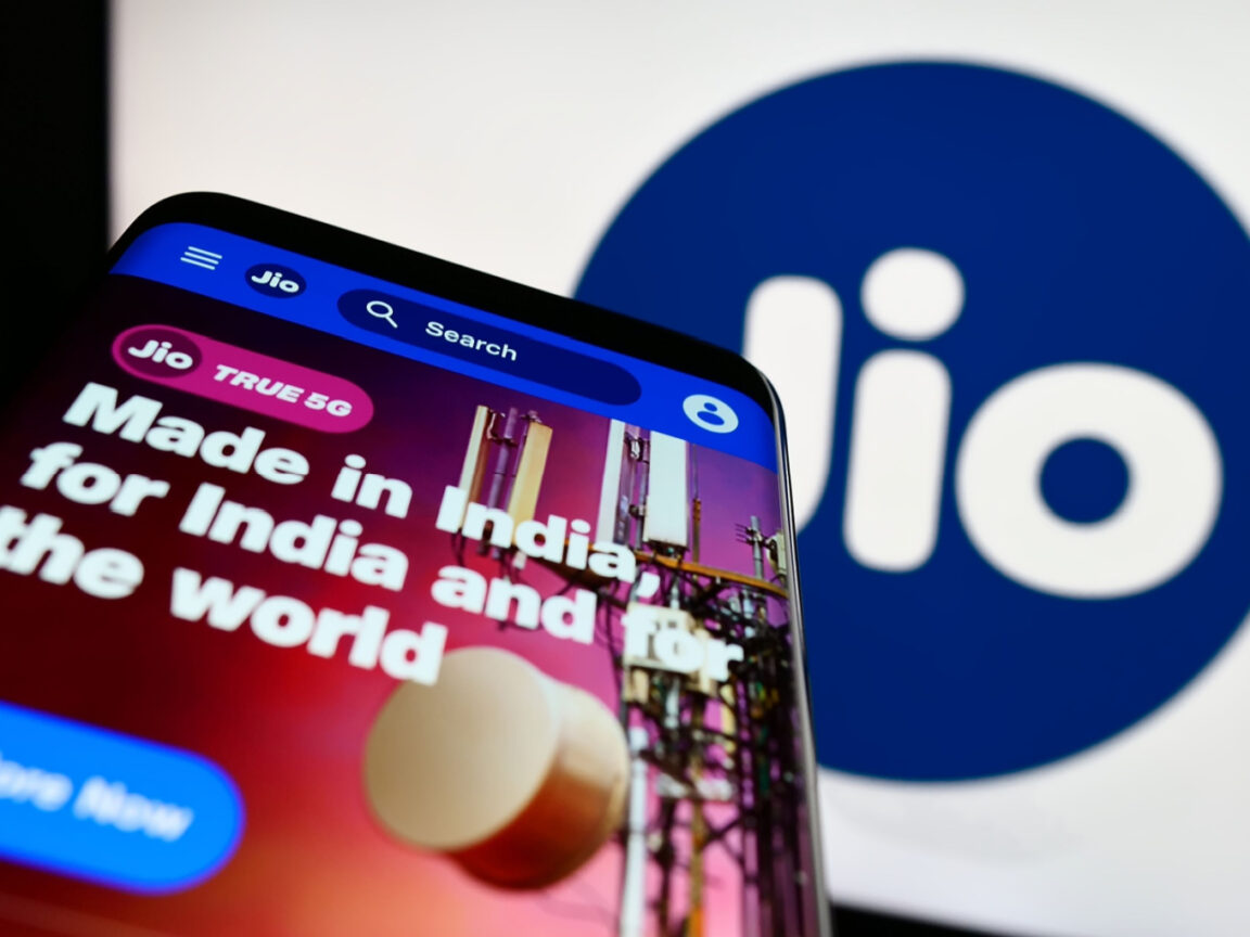 Reliance Retail, Jio To Jointly Launch Ecommerce Platform: Mukesh Ambani